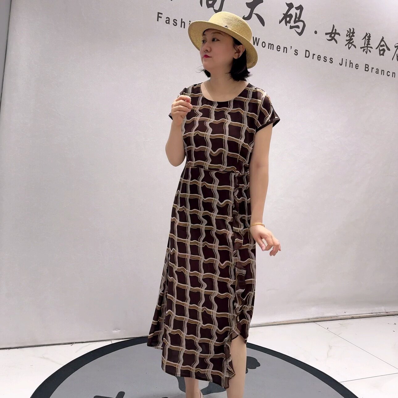 5337芮娜依莲夏款新品包袖木耳边单层设计感底边连衣裙加大码女装