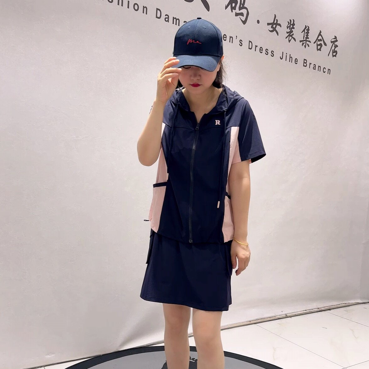 7182芮娜依莲夏款新品拉链开衫上衣搭配工装裙两件套加大码女装