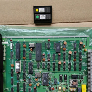 JRC cmk-380 fiu 6pcsc30026b PCB 板卡,带2个芯片配件