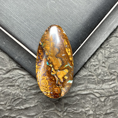 双面彩虹光火彩，天然澳洲铁欧泊无事牌挂坠39.8*20*7.6mm9.8克，