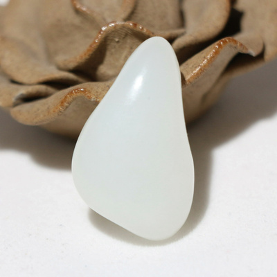 羊脂白11.11克白玉挂件吊坠手玩料和田玉籽料原石原料雕刻料