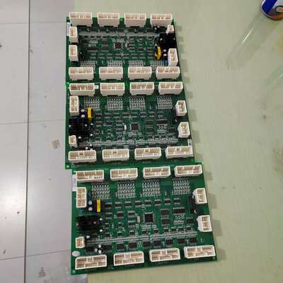 （议价）日立电梯大B板65000102成色99新上机试了一下就换下来