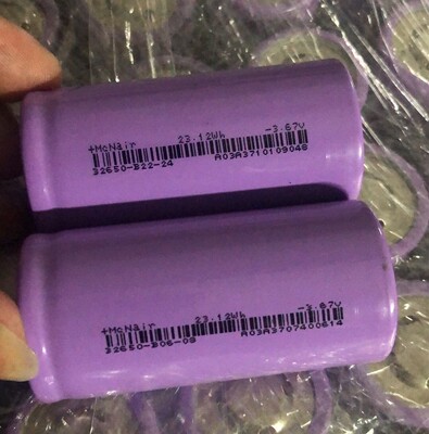 3.7/3.2V动力充电电池18650/21700/32650锂电池足容电力强带保护