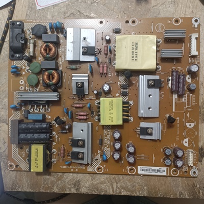 拆机 原装 创维50V5 50E3100电源板715G6679-P03-003-002S