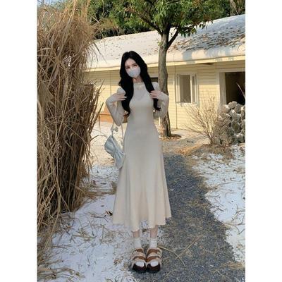 2024秋冬新款法式长袖针织连衣裙