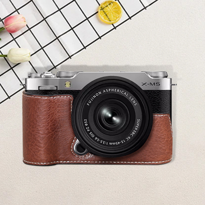 适用于富士XM5保护套XT50XT30二代皮套XT5XS20底座X100viXT20XS10相机包配件