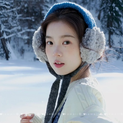 雪景拍照拼色羊羔毛耳罩