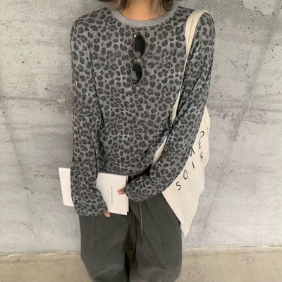 one seven复古豹纹圆领短款长袖T恤女2026秋宽松显瘦百搭打底上衣