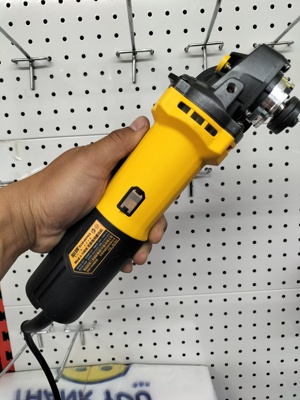 美国合资新牌大功率无刷角磨机1500W磨光机打磨机开槽机六档调速