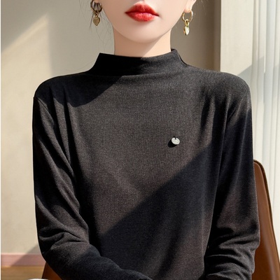 半高领针织衫女精致金属点缀长袖黑色轻暖内搭打底衫秋冬亲肤上衣