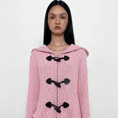 现货张圭真金志垣Polysooem 25秋冬牛角扣修身连帽针织衫韩国代购