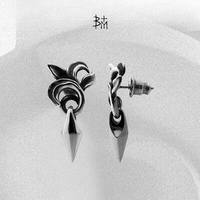 血腥玛丽圣光纯银耳钉朋克暗黑风