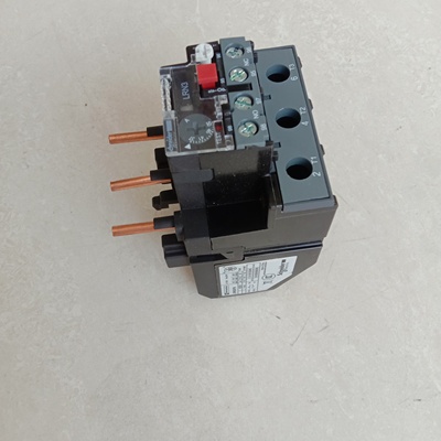 施耐德热继电器LRN357N 37~50A