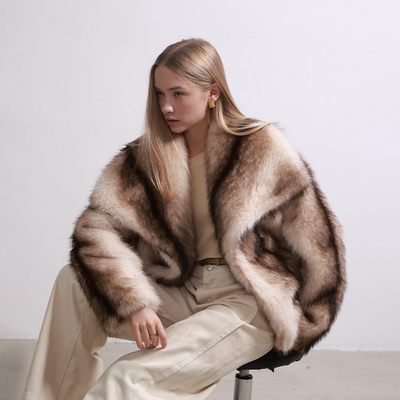 2025秋冬新款巴恩风仿狐狸毛皮草外套女海军领宽松年轻款毛毛大衣