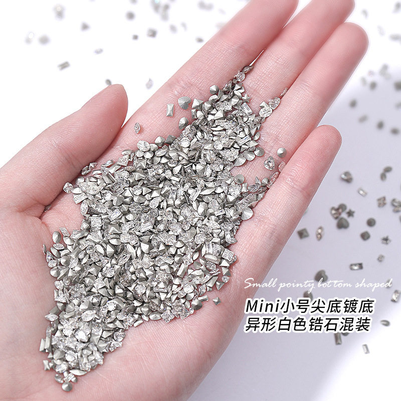 日式迷你小号超闪尖底镀底异形白色皓石美甲装饰品指甲大小混装贴