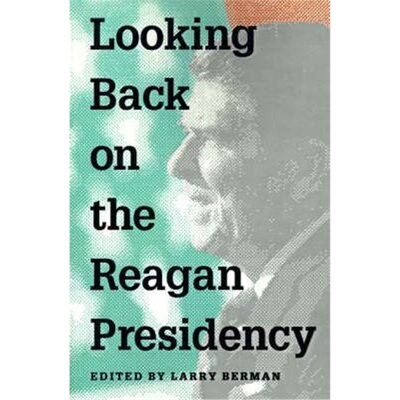 按需印刷Looking Back on the Reagan Presidency[9780801839221]