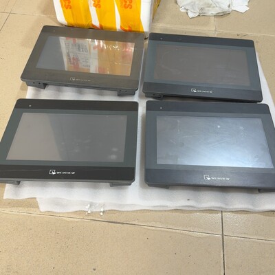 威纶MT6103ip不是++功能包好,实物拍摄有需要的请议价产品