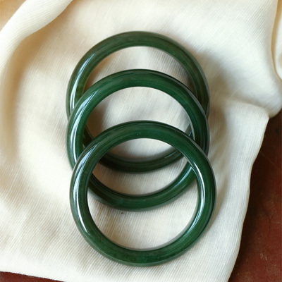 天然和田玉新疆料青黄口料手镯