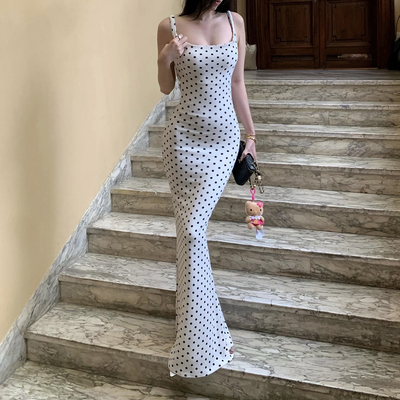 蝴蝶结露背修身波点吊带连衣裙女