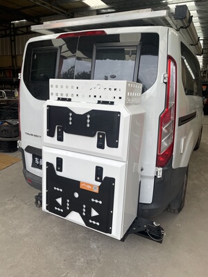 福特362全顺福顺房车后挂行李箱铝合金拓展储物箱备胎架厨房定制