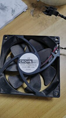 全新原装CROWN AGC09225B24V DC24V 0.38A 9CM 9225机箱电源风扇