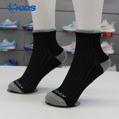 乔丹儿童2026新款男女通用大童短筒袜子三双特惠TDDADG263033
