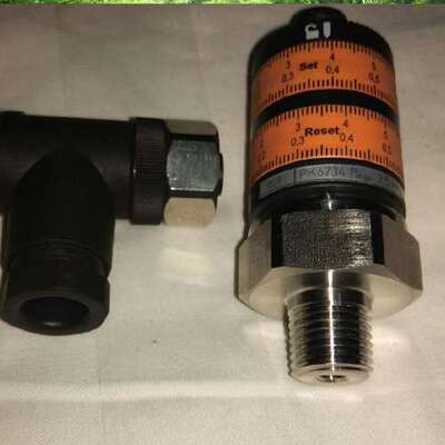 PK6734原装全新IFM易福门PK-010-RFP14-HCPKG/US/ /W压力传感器
