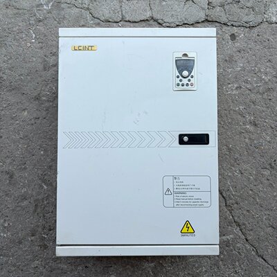 器AT500-T3-090G 90KW 110KW 三相变频器 工业电机调速器/修或换