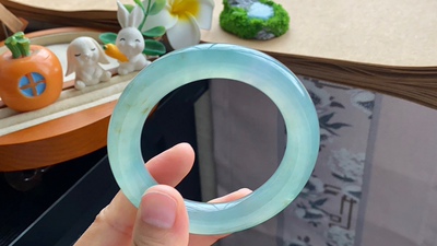 11.3批10185号54.5-12.1-11.7冰晴水果冻镯！圆条！一汪晴绿色！