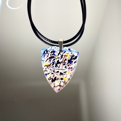 ONE OK ROCK日本乐队周边吉他拨片项链配饰专辑封面徽章唱片挂饰