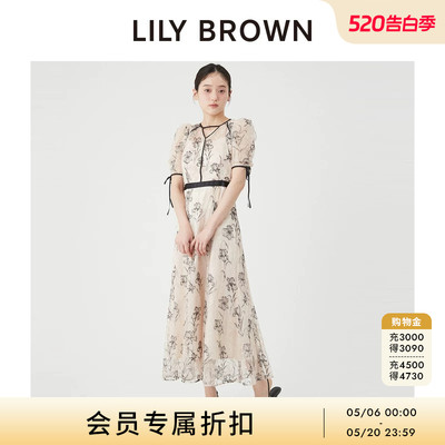 LILYBROWN泡泡袖收腰蕾丝连衣裙