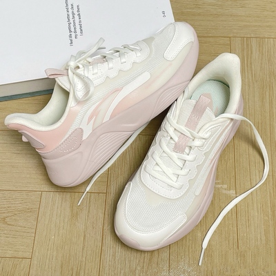 安踏女子休闲防滑跑步鞋