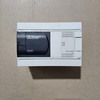 三菱PLC型号FX3GA40MTCM台版成色95新议价