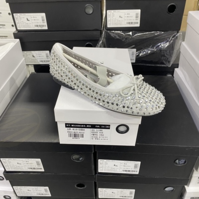 实体专柜意大利设计师轻奢品牌I羊皮贴钻镂空平底单鞋5066灰色