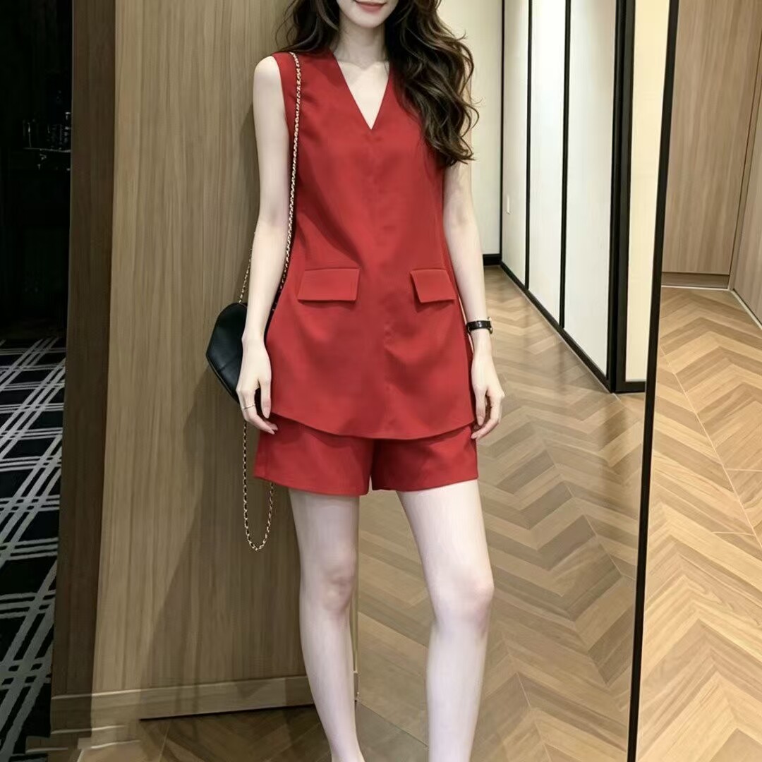 宽松显瘦时尚套装女2026夏季新款v领女装百搭无袖马甲短裤两件套
