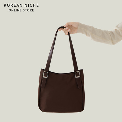 2025新款时尚简约大容量托特包女小众尼龙材质通勤百搭手提单肩包