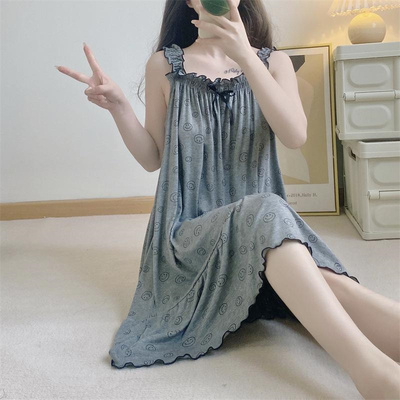 2-300斤大码笑脸背心薄款睡裙女