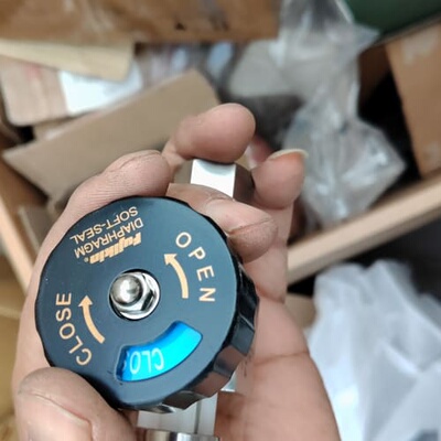 议价FUJIKIN调压阀NFUND-71G-6.35可维修