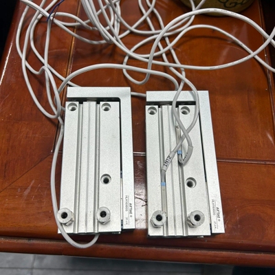 HLH16X60S滑轨气缸，，新， 议价