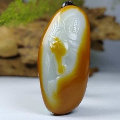 收藏品新疆和田玉生肖马吊坠