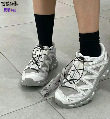 防水萨洛蒙合金灰徒步鞋