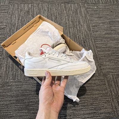 Reebok Club C系列锐步综合训练 休闲 低帮女款 白色网球鞋