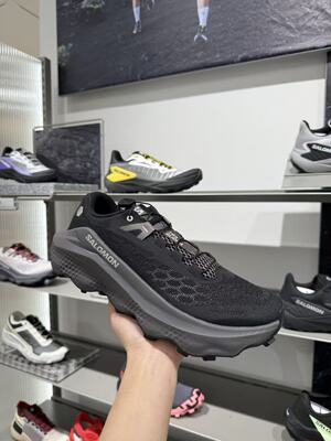 Salomon萨洛蒙黑户外男款透气缓震中长距离越野跑鞋ULTRA GLIDE 4