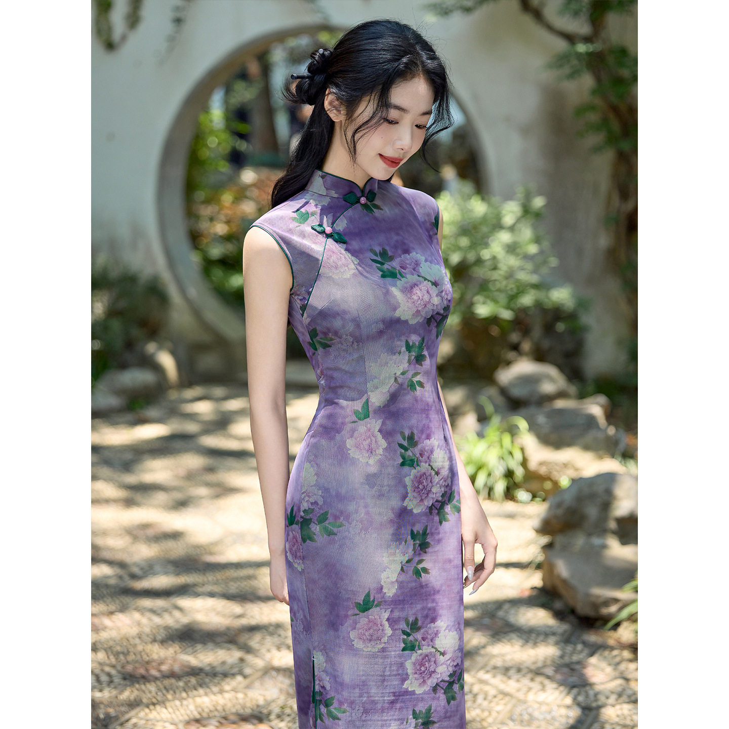 新中式紫色改良长文艺旗袍女2026夏新款少女无袖年轻款上班穿显瘦