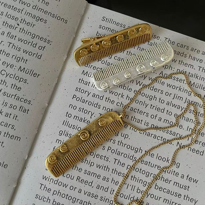 轻奢高级感梳子下来毛衣链