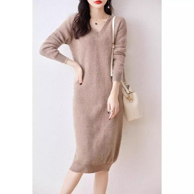 Sera轻奢2023秋冬季新款连衣裙V领长款修身显瘦加厚毛衣裙100%
