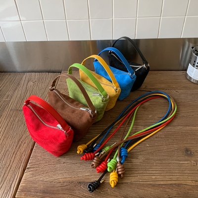 韩系麂皮绒斜挎包复古手提饺子包