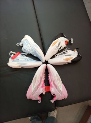 李宁闪击10篮球鞋男专业比赛球鞋