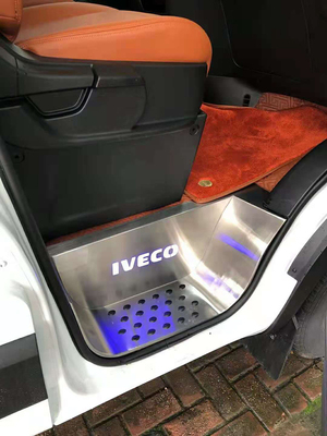 依维柯IVECO迎宾踏板LED带灯门槛条专用改装汽车用品装饰配件