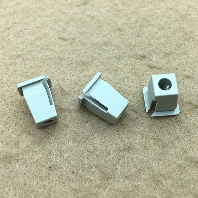 适用宝马X5X1X2X3X4X6X7mini迷你Z4后备箱内饰盖板螺丝座卡扣卡子